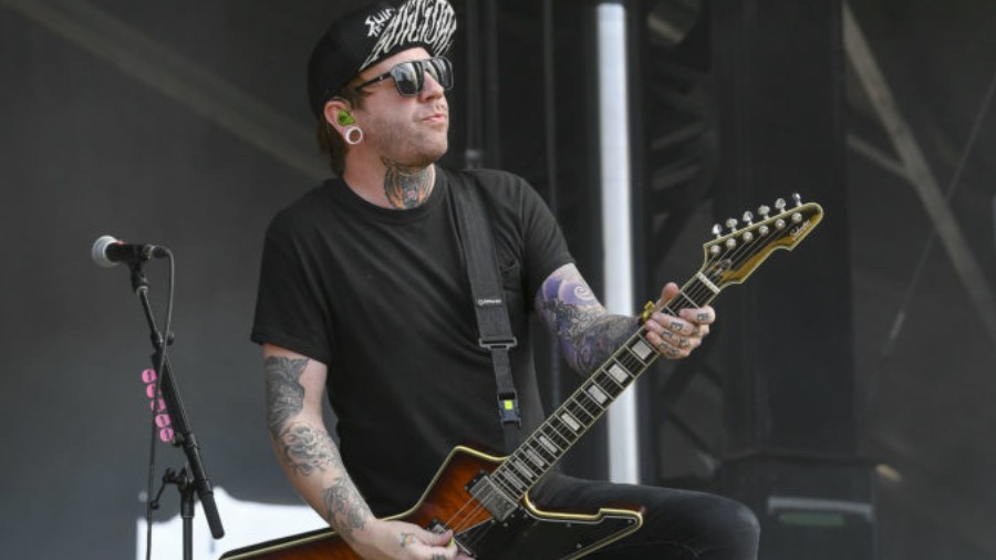 Falling in Reverse Guitarist Derek Jones Dies at 35 | Ultimate Guitar