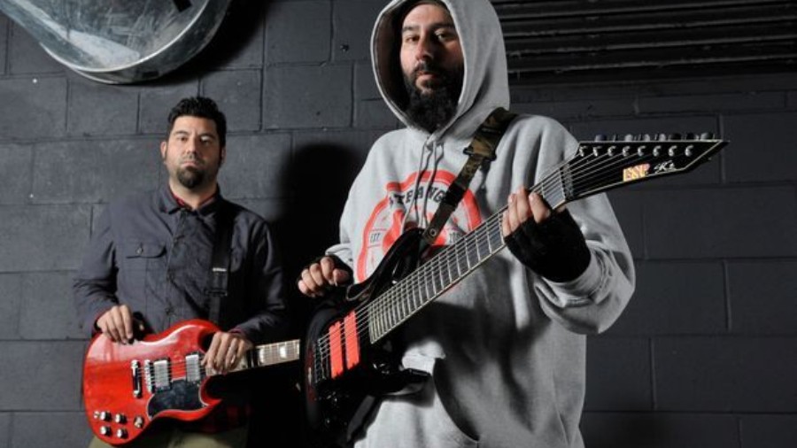 Deftones Singer Recalls How He Ended Up Playing Guitar on Classic Album ...