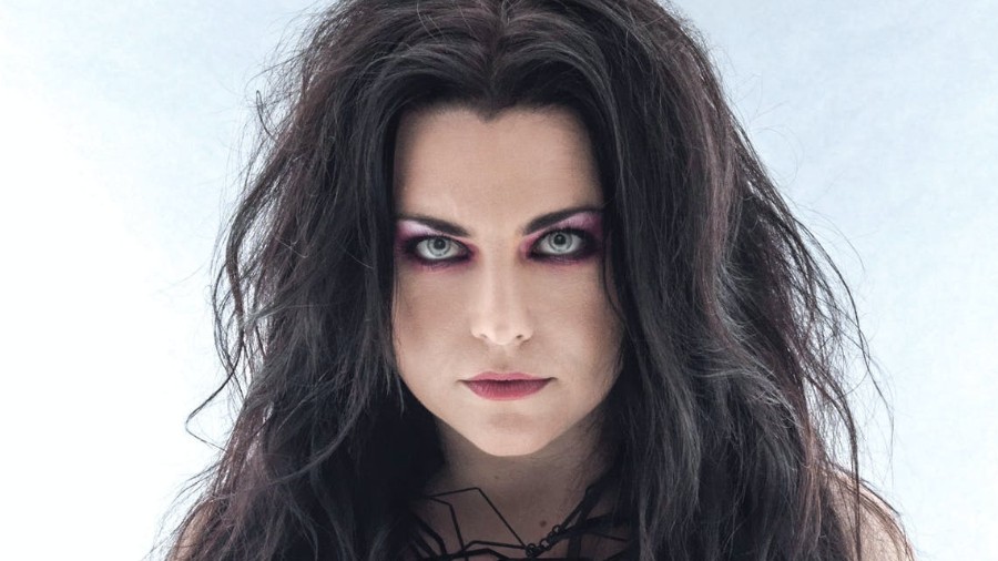 Evanescence Frontwoman Speaks on What 2020 Taught Her, Talks Reaching ...