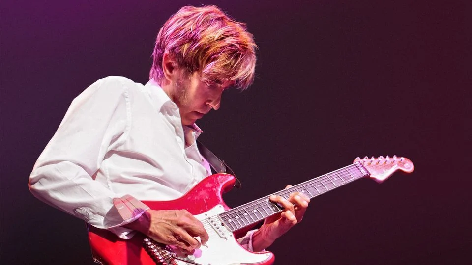 Eric Johnson Releases Two New Singles | Ultimate Guitar