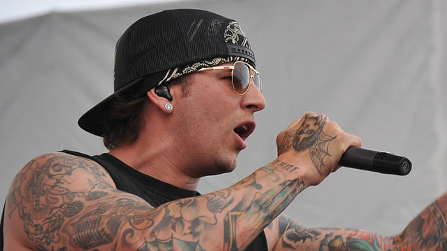 M. Shadows Says Old Legacy Bands 'Should Be Pushing the Boundaries ...