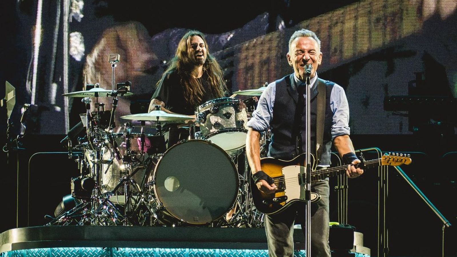 'That's My Family': Jay Weinberg Performed With Bruce Springsteen Again ...