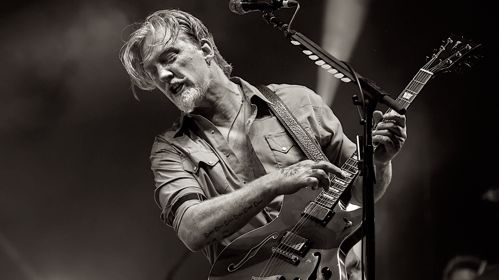 Josh Homme 'Given No Choice but to Prioritize His Health,' QOTSA ...