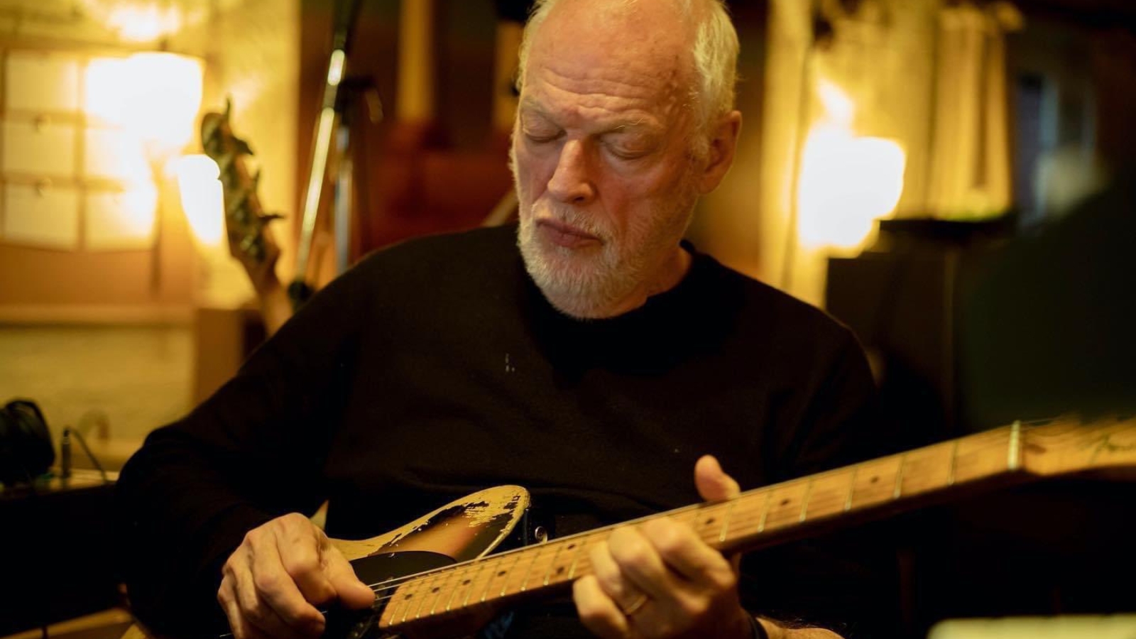 'Every Set of Fingers Is Different': David Gilmour Explains Why Gear Is ...