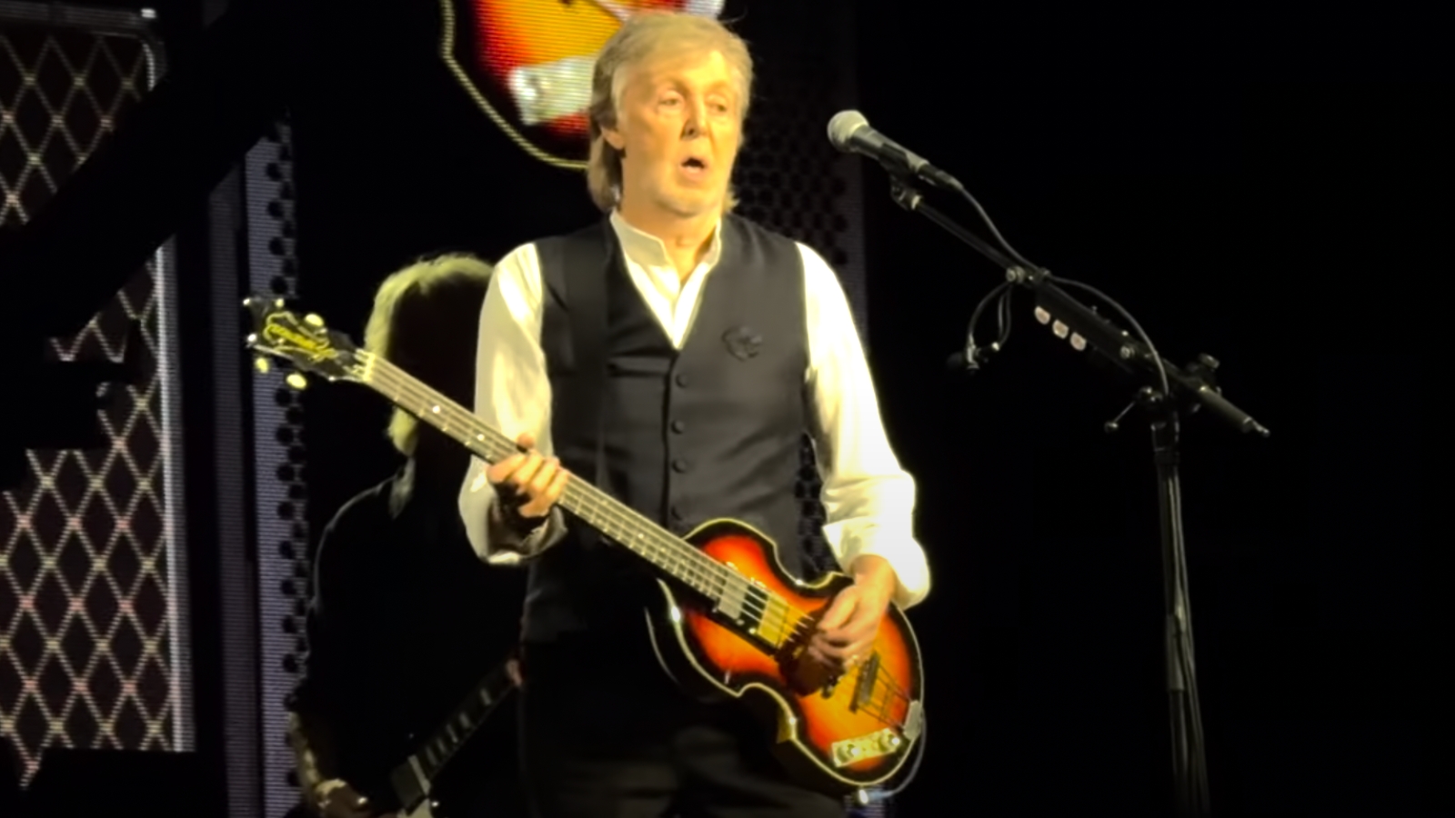 Watch: Paul McCartney Brings His Previously Stolen '61 Höfner Bass Back ...