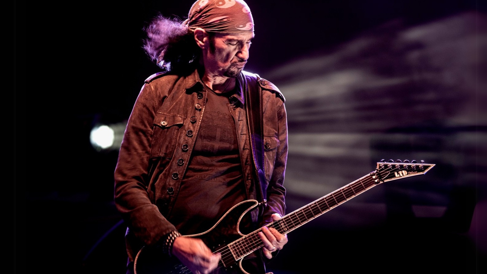 Bruce Kulick Reveals What's Better Than Vintage Guitars: 'They Play ...