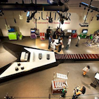 This 43-Foot-Long Gibson Flying V Is the World's Largest Playable ...