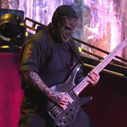 Slipknot Bassist Rushed to Hospital, Band Continues Set as Eight Piece ...