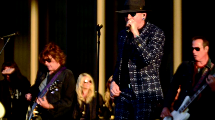 Watch: Linkin Park's Chester Bennington Reunites With STP Bandmates ...