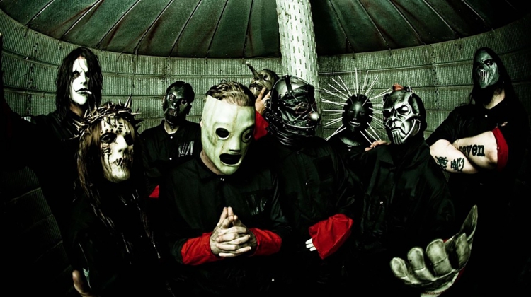 Brief History and Review of Slipknot's Masks Throughout the Years ...