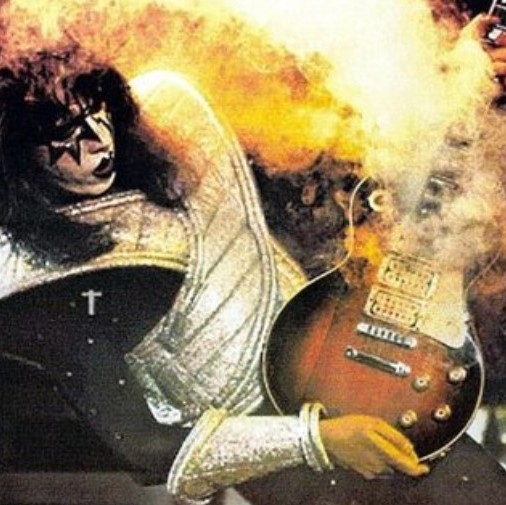 KISS: 3 Legendary Special Effect Guitars and How They Work | Ultimate ...