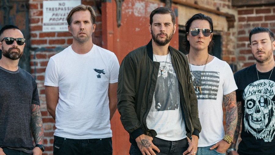 A7X Frontman Talks How Being Forced to Stay Home Affected Him, Explains ...