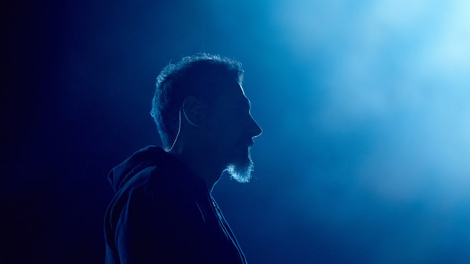 Serj Tankian Releases New Single 'Rumi Loves His Cars' | Ultimate Guitar