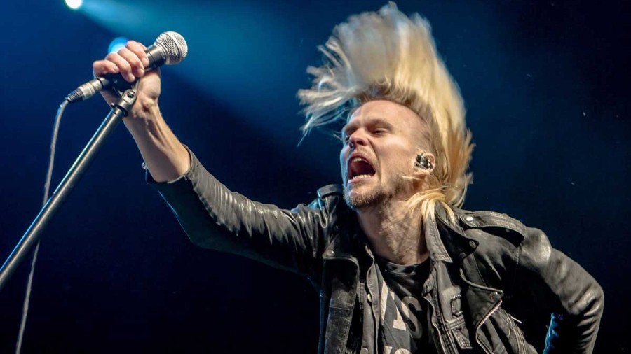 Skid Row's New Singer Says He Was 'Scared' Before His First Performance ...