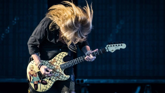 The Story of Jerry Cantrell's Rampage 'Blue Dress' Guitar | Ultimate Guitar
