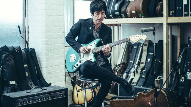 Johnny Marr Reveals How Many Guitars He Owns, Remembers Guitar That ...