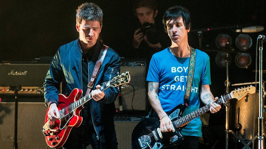 Johnny Marr Recalls What Oasis Were Like at Early-Career Show: 'There ...