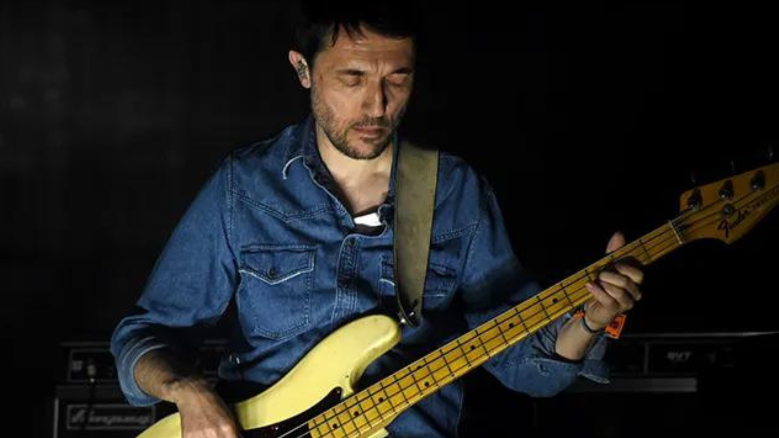 Radiohead's Colin Greenwood Has 'Complex' Bass Lines That Sound 'Right ...