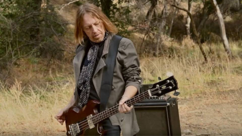 Jeff Pilson Speaks up on Foreigner Rock Hall Nomination, Says he Doesn ...