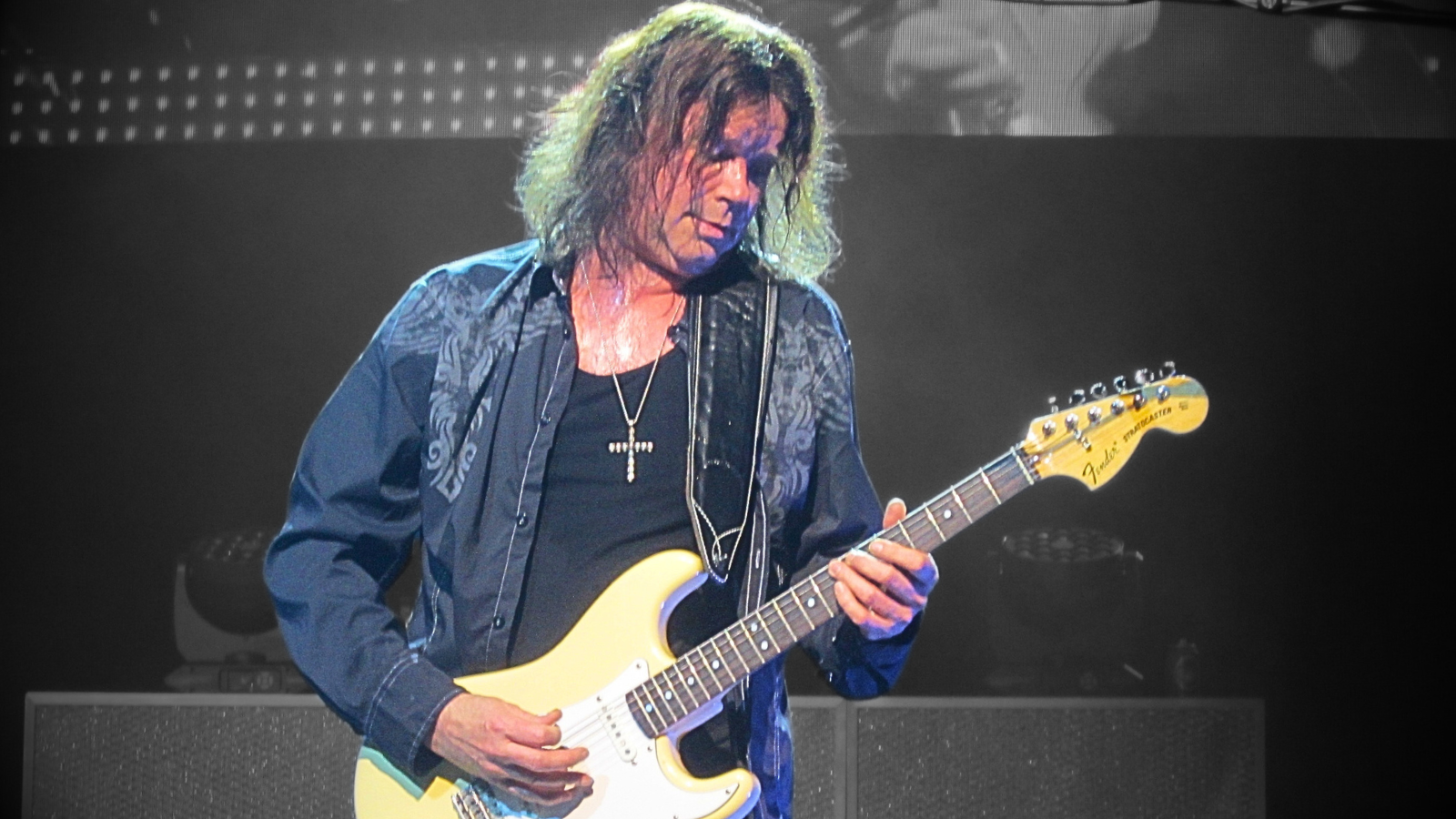 Europe Guitarist Names 'Pointless' Aspect of His '80s Playing, Explains ...