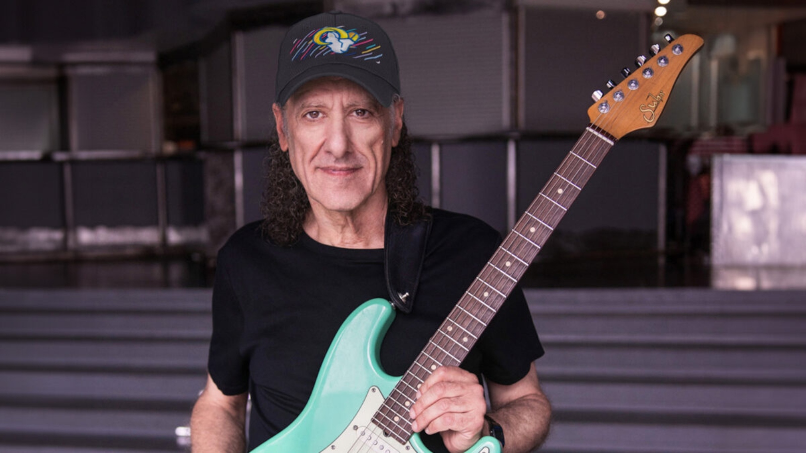 Scott Henderson Explains Why Gear Is Important Even Though the Tone Is ...