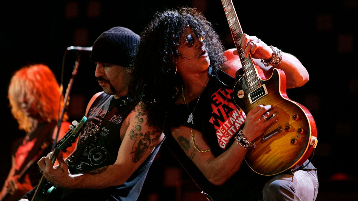 Dave Kushner Recalls Almost Giving Up Music Before Velvet Revolver ...
