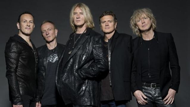 Def Leppard's Elliott Remembers Drummer Rick Allen Playing Drums With 1 ...