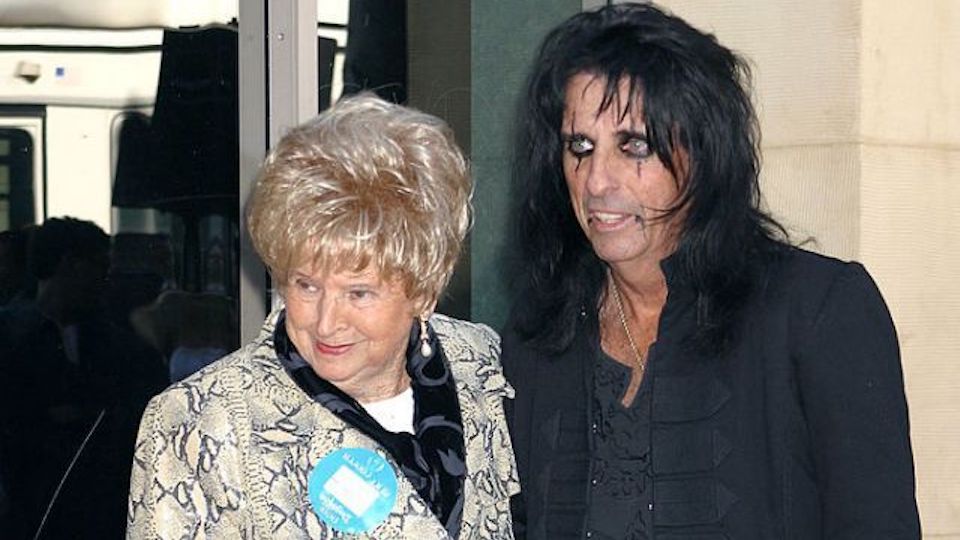 Alice Cooper: My Mother Is 95 Years Old & She's My Biggest Fan ...