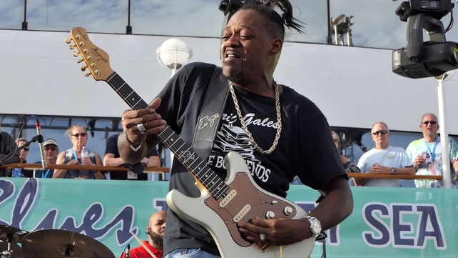 Eric Gales Names His Dream Guitar, Looks Back on Serving Jail Time ...