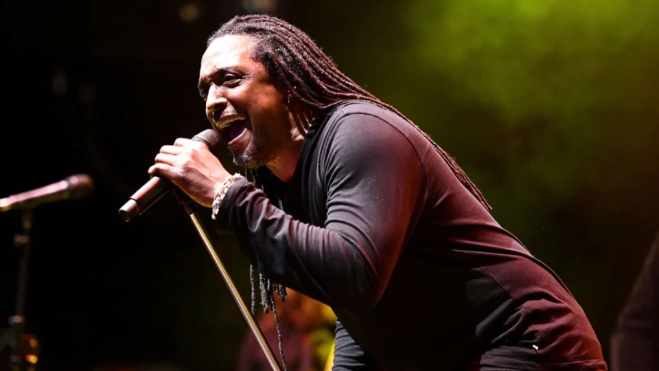 Rolling Stones Backing Singer Reveals Surprising Problem That Singing ...