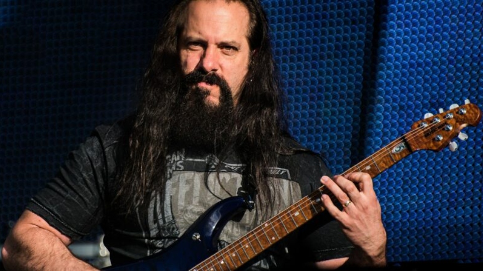 John Petrucci Explains How He Keeps Coming Up With Original Solos ...