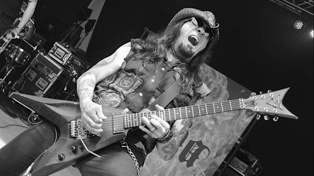 Saliva Guitarist Wayne Swinny Has Died After Suffering Brain Hemorrhage ...
