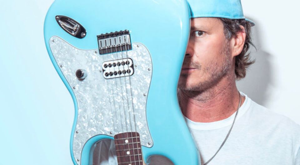 It's Official: Fender Is Re-Issuing Tom DeLonge's Signature ...