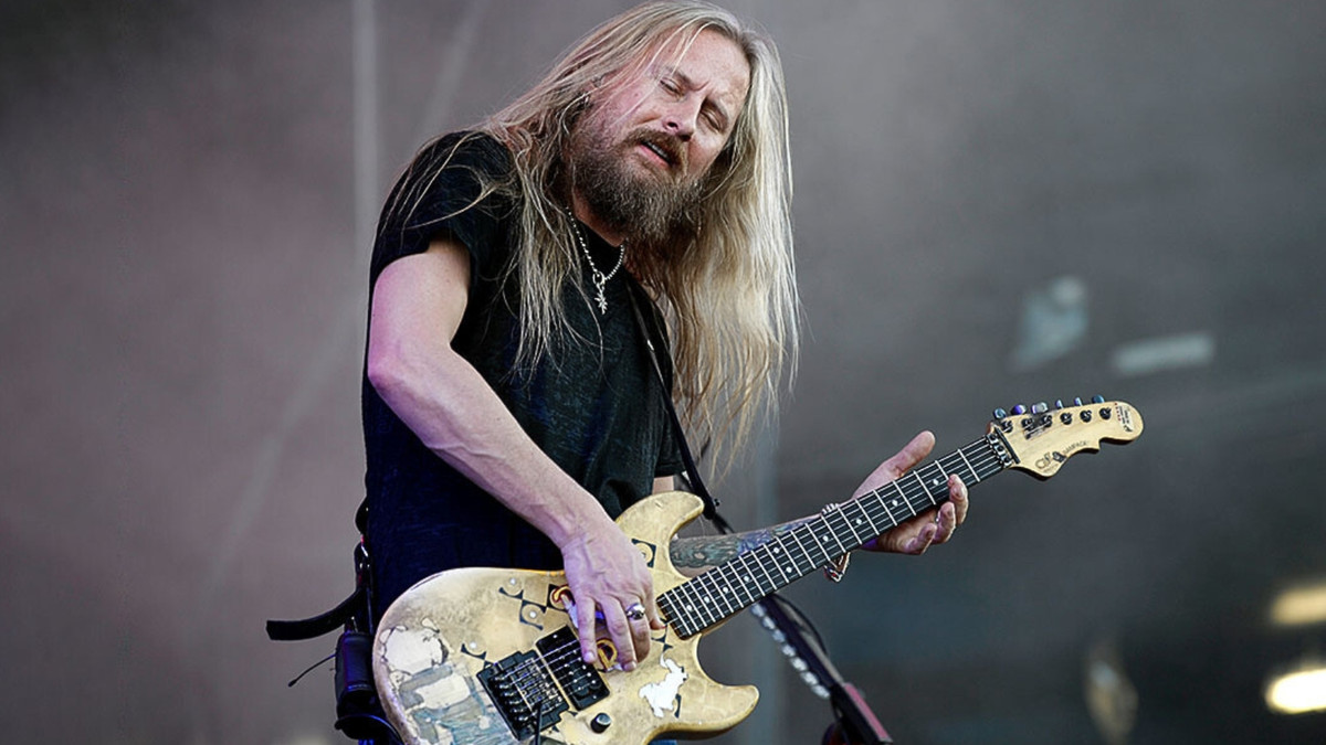 'Are You Kidding Me?!' Jerry Cantrell Recalls Classic Alice in Chains ...