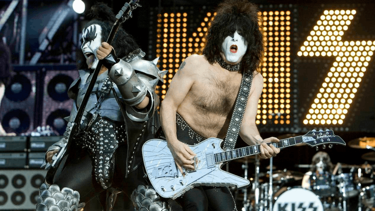'They Were Making Better Les Pauls Than Gibson': Paul Stanley Explains ...