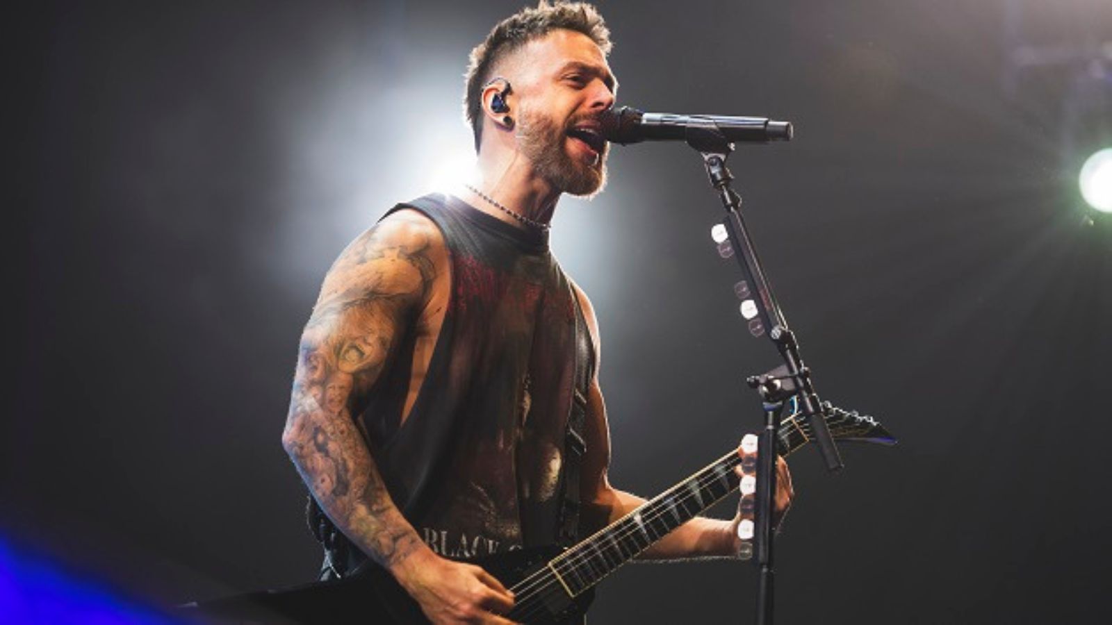 Matt Tuck Addresses Why Bullet For My Valentine May Be Metalcore: 'It ...