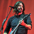 Foo Fighters Debut New Song 'Outside' | Ultimate Guitar