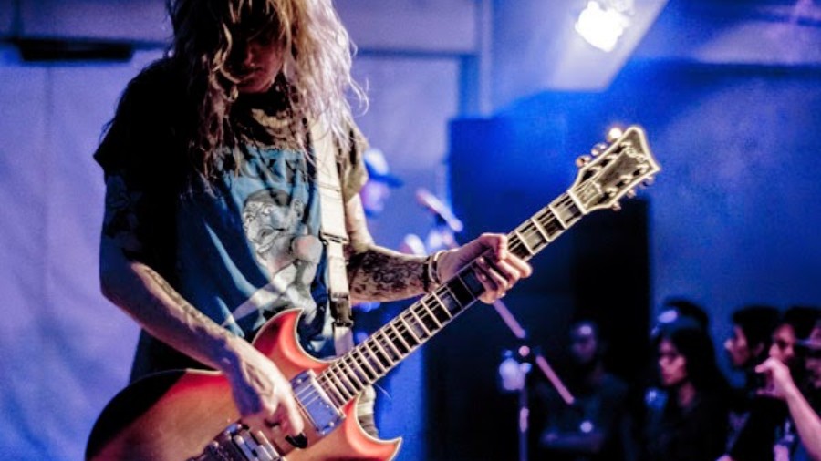 7 Female Guitarists Who Reshape Rock and Metal Music Right Now Ultimate ...