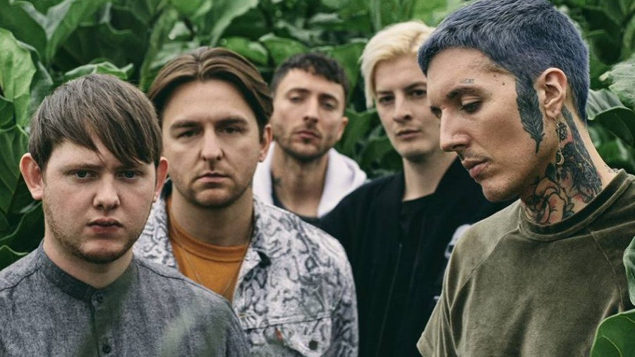 Top 10 Bands That Were Labeled 'Sellouts' | Ultimate Guitar