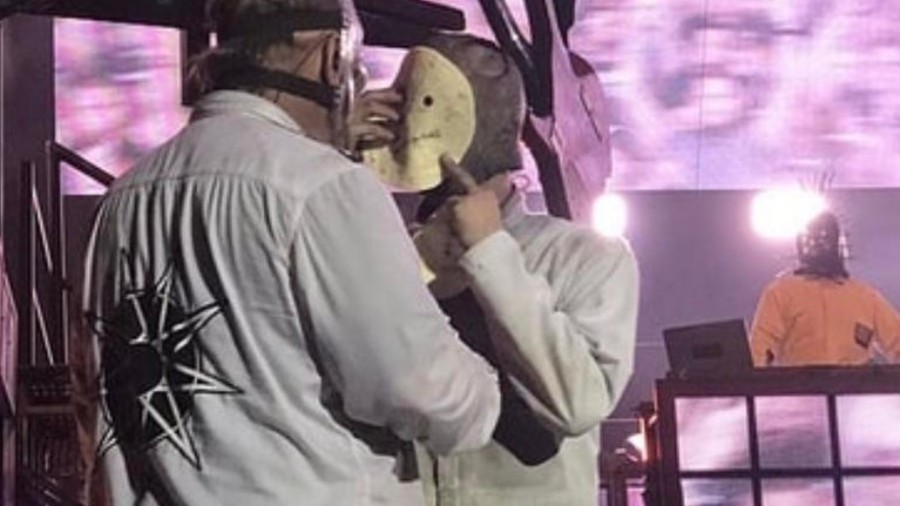 Slipknot's Tortilla Man Embraces the Meme, Performs With Mask Made of ...