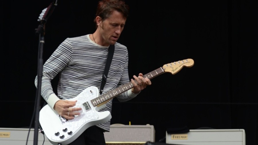 Foo Fighters' Shiflett Names the Pickups That Made Him 'Fall in Love ...