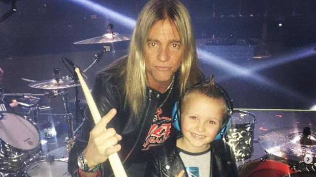 Eight-Year-Old Drummer Caleb Hayes Joins Evanescence for a Soundcheck ...