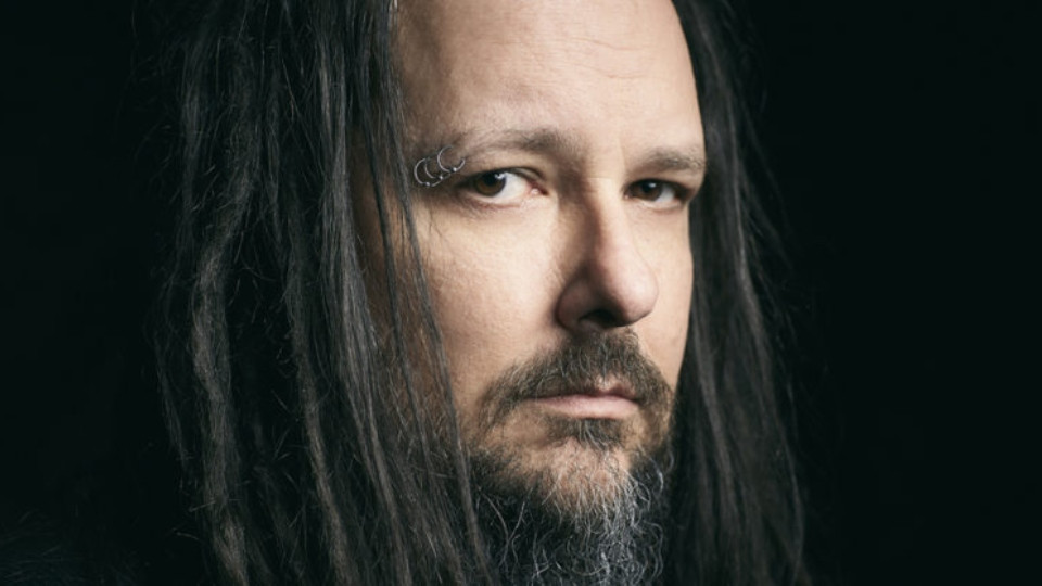 Korn Frontman Jonathan Davis Opens Up on Dark Side of Fame: 'I Became a ...