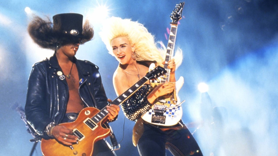 Jennifer Batten Shares Opinion on Online Guitarists, Names One Thing ...