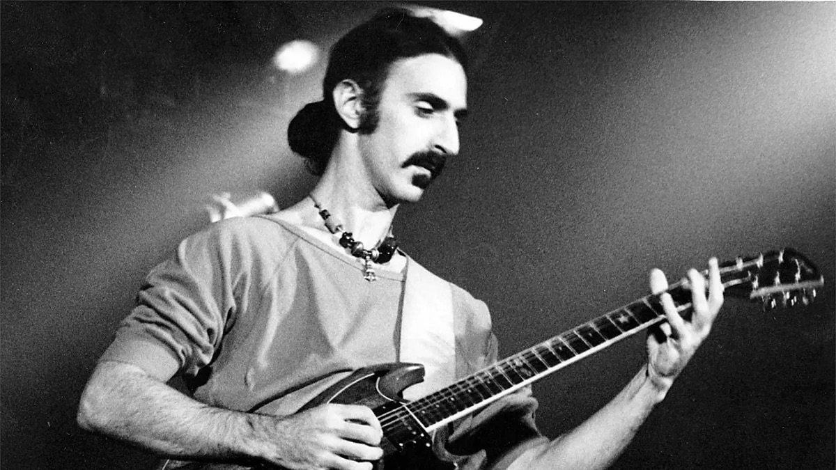 10 Songs That Showcase Frank Zappa's Supreme Guitar Soloing Skills ...