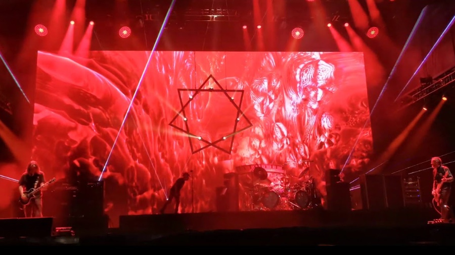Watch: Tool Plays 1st Show Since 'Fear Inoculum' Release, Premieres New ...
