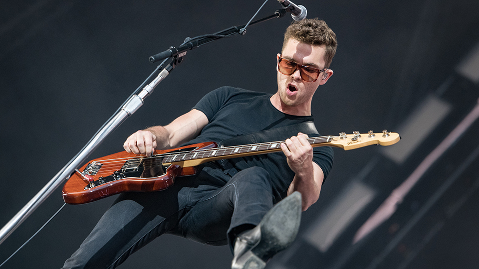 6 Bass Players With the Most Elaborate Pedalboards | Ultimate Guitar