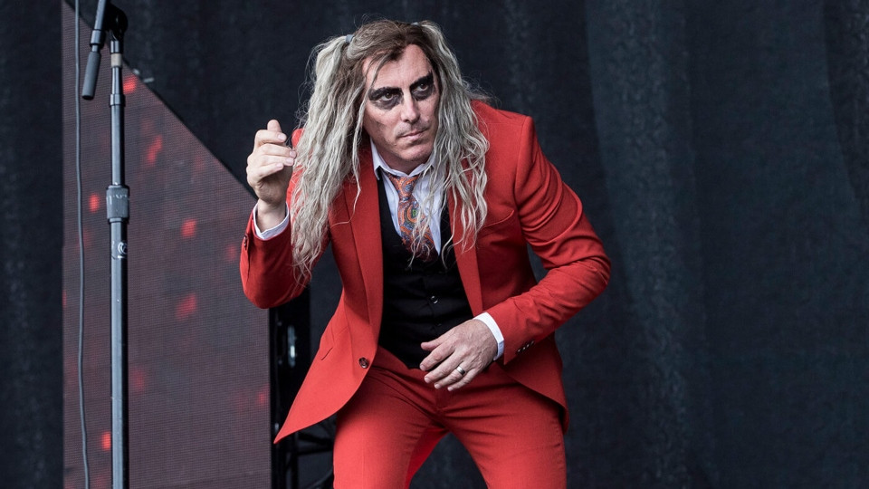 Tool's Maynard James Keenan Names One Problem He Has With Social Media ...