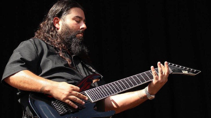 Deftones' Stephen Carpenter Shares Guitar Playthrough Video for '7 ...