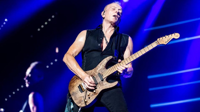 Phil Collen Recalls Concert That Almost Made Him Quit Def Leppard ...